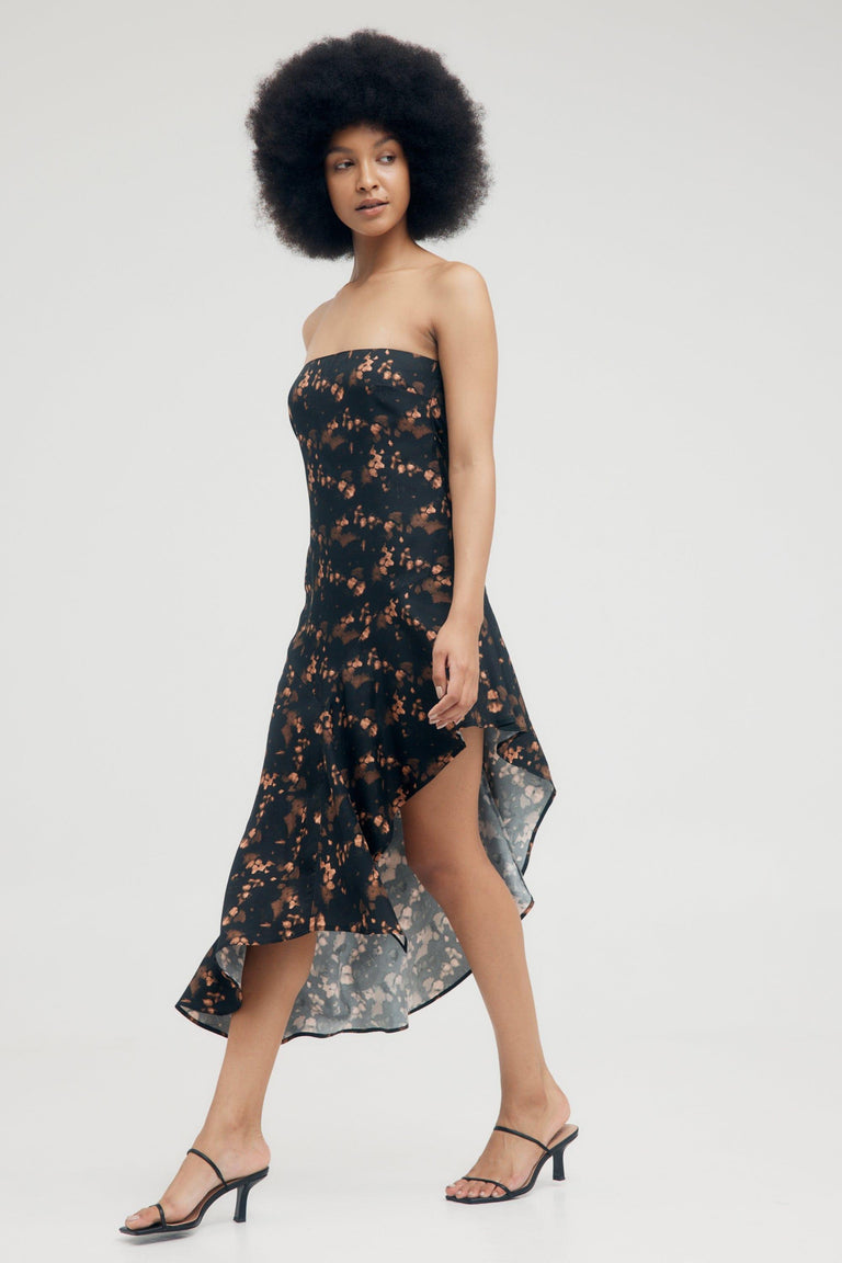 DRESSES - The THIRD FORM Signature